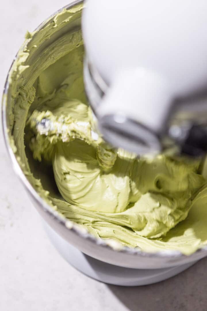 Matcha Cupcakes with Green Tea Frosting – Dollop of Dough
