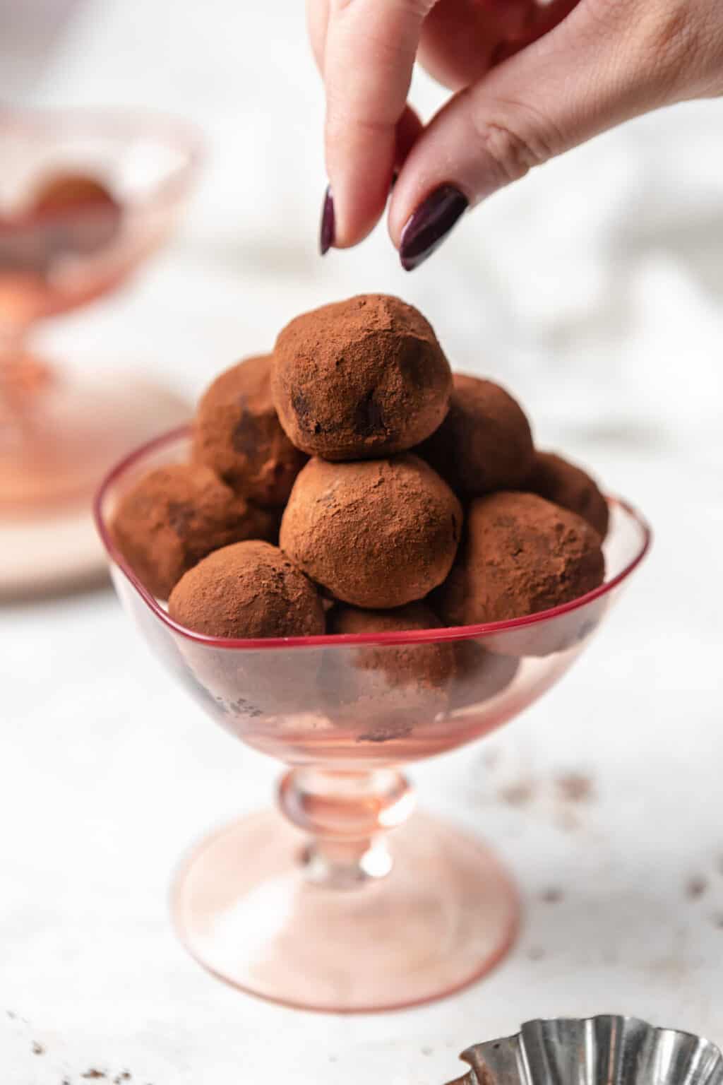 Boozy Bourbon Chocolate Truffles – Dollop of Dough