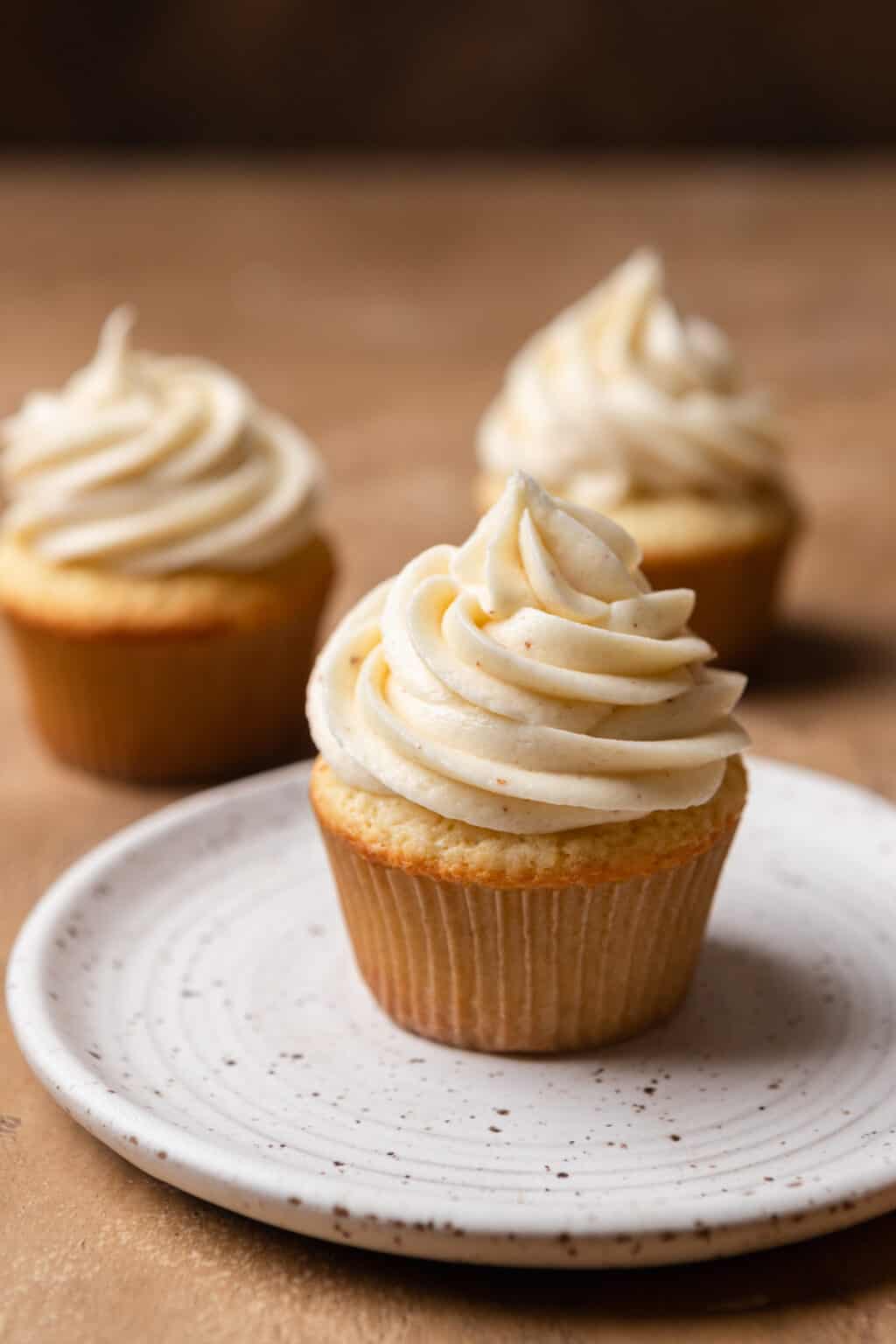 Moist Vanilla Cupcakes with Oil – Dollop of Dough
