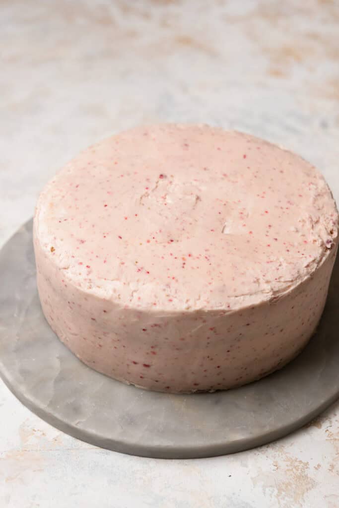 Strawberry White Chocolate Cake – Dollop of Dough