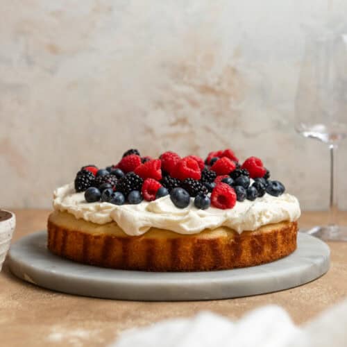 Easy Mixed Berry Cake (Triple Berry Cake) – Dollop of Dough